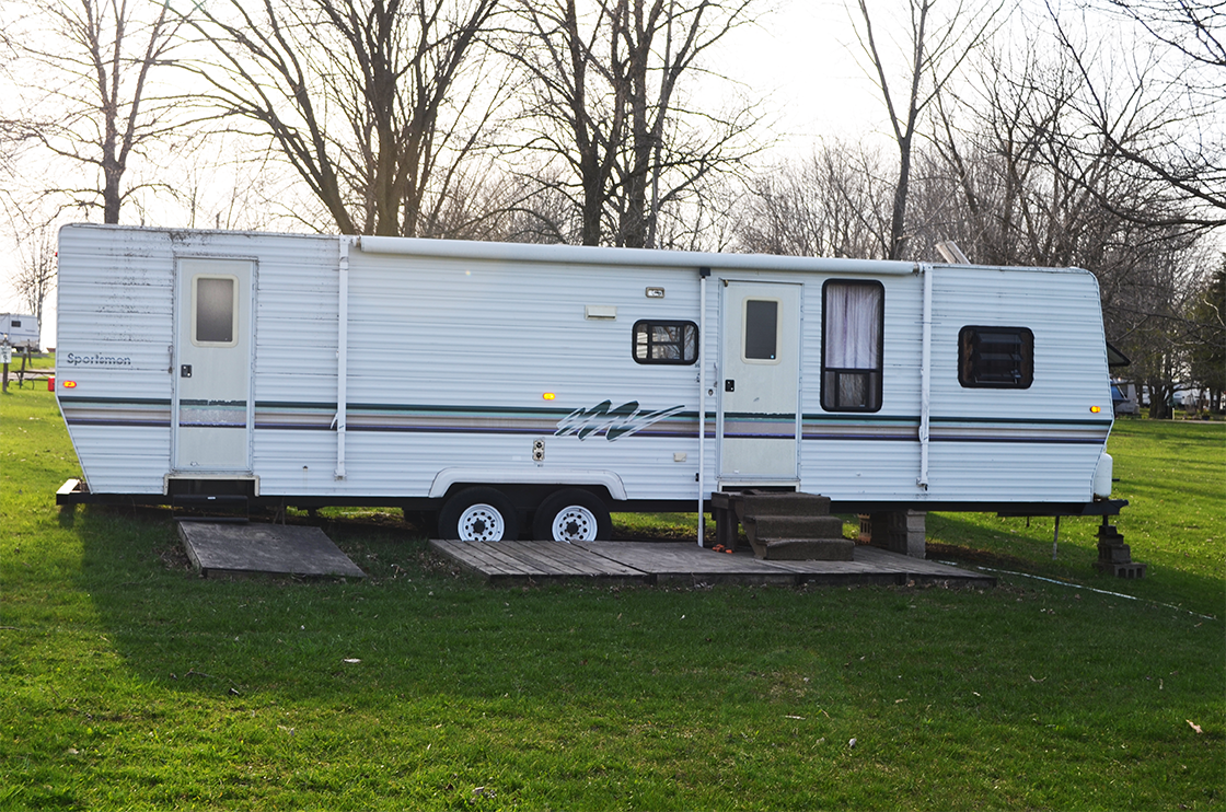 Lazy Days Campground - Rentals